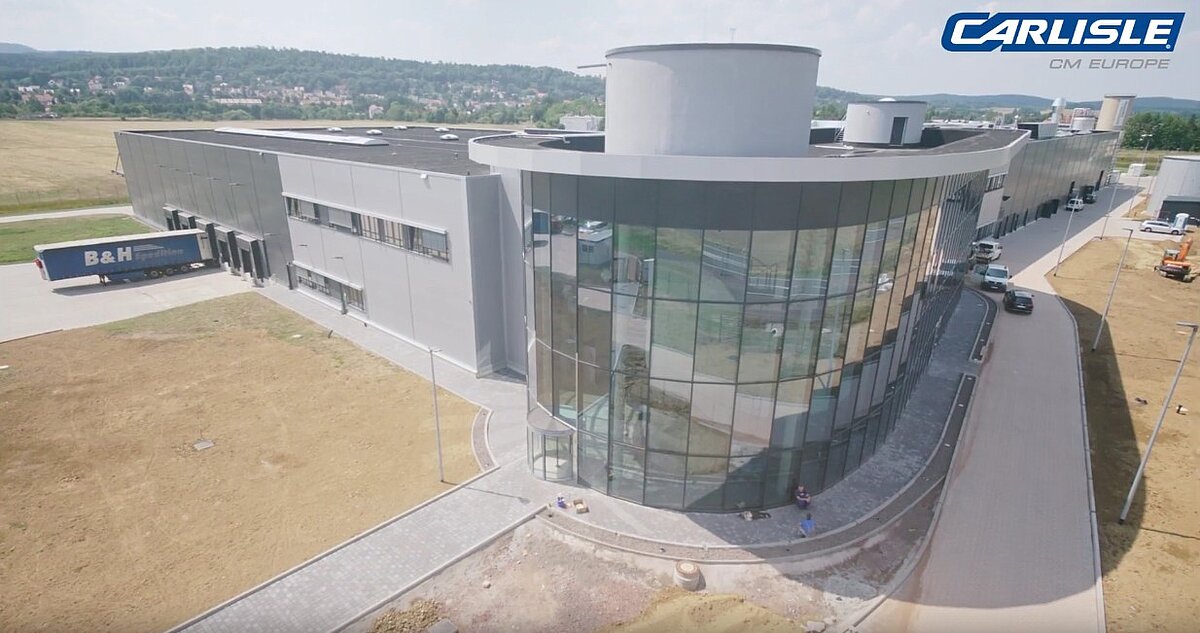 baustoffPARTNER: CARLISLE® CM Europe Neueröffnung Waltershausen Zeitraffer